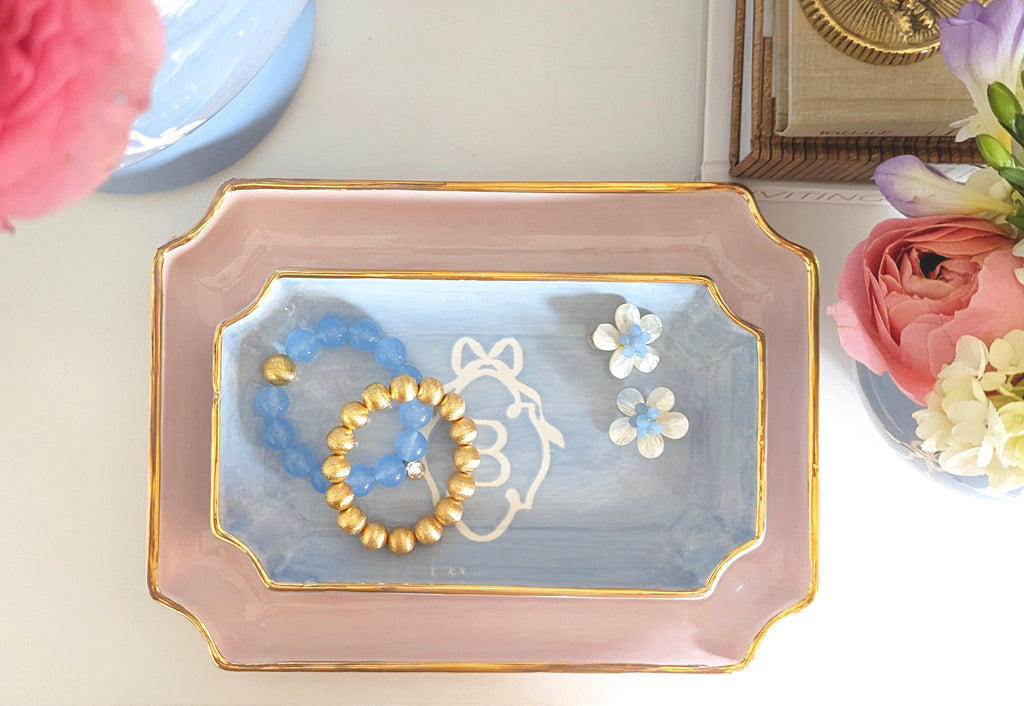 Bow Monogram Trays with 22K Gold Accent – Lo Home